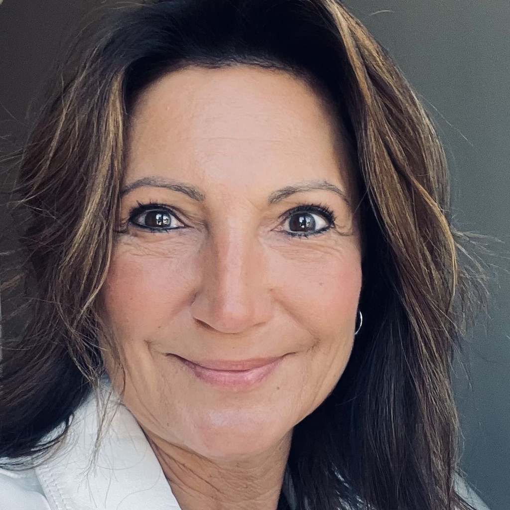 Angela Leser - Director, Head Corporate Markets - One Square Financial ...