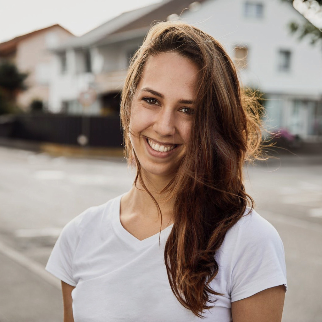 Isabel Wallace - Freelance Photographer & Designer - Isabel Winckler | XING