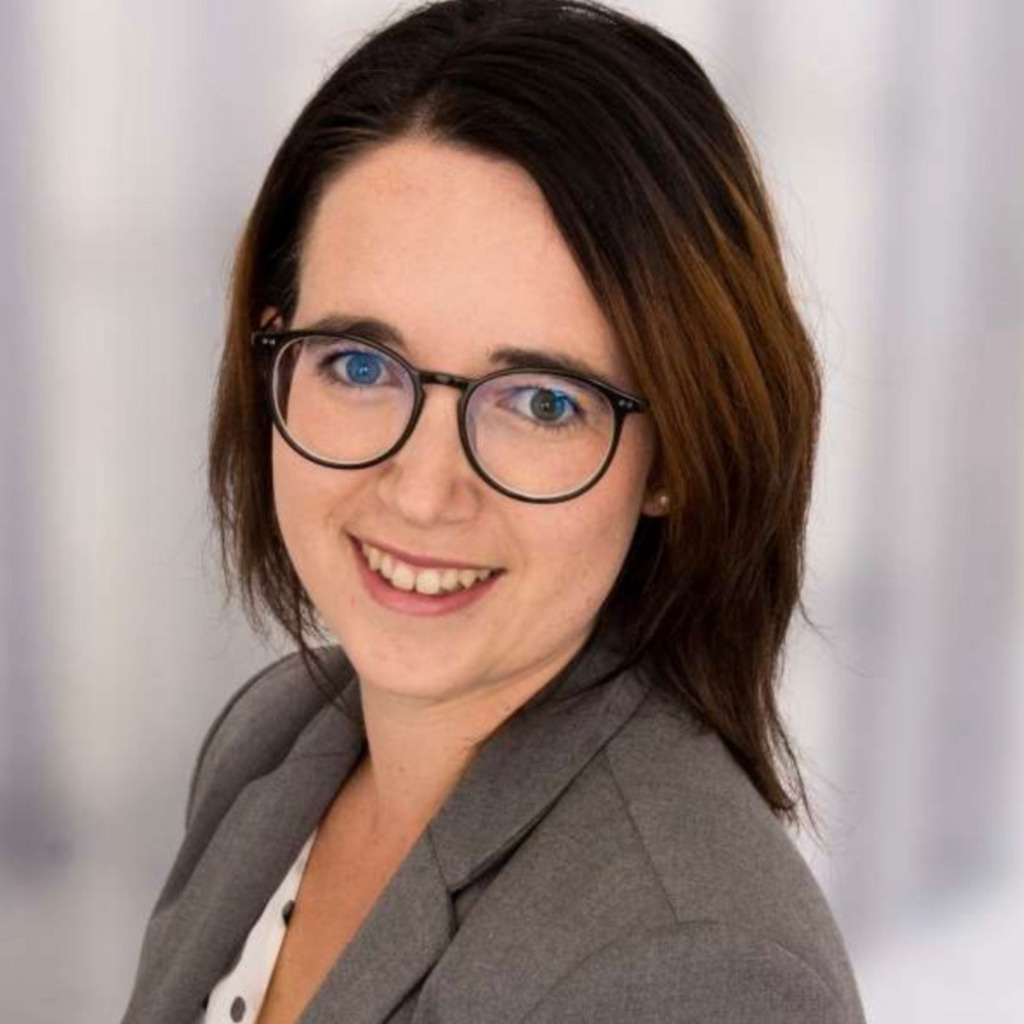 Dipl.-Ing. Cynthia Uhlig - Controlling / kfm. Projektleitung ...