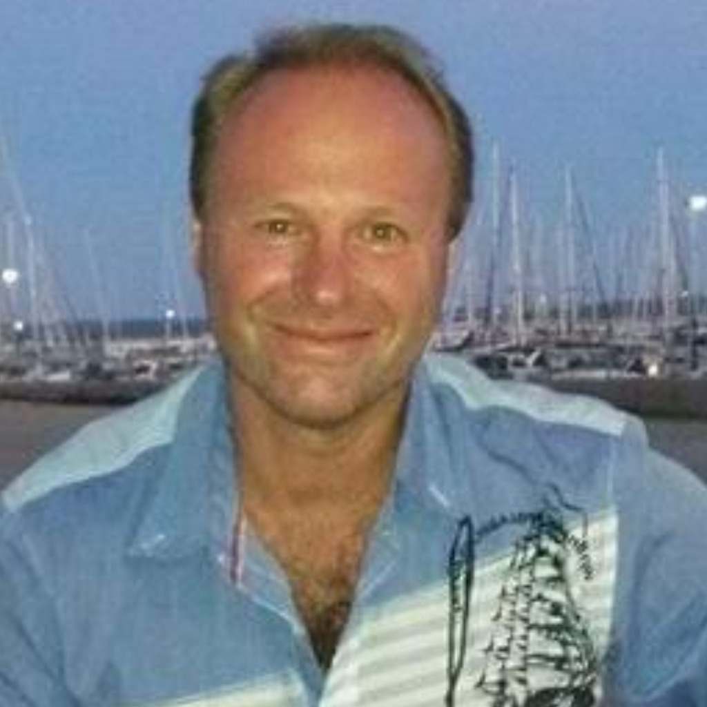 Christoph Espey - Market Development Renale Denervierung - Medtronic ...