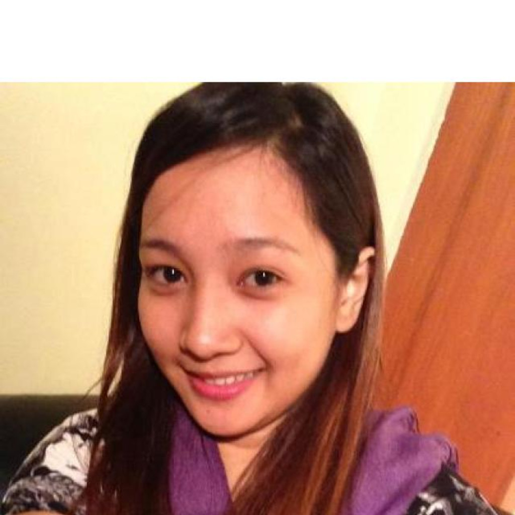 Lisa Sieger's Instagram, Twitter & Facebook on IDCrawl