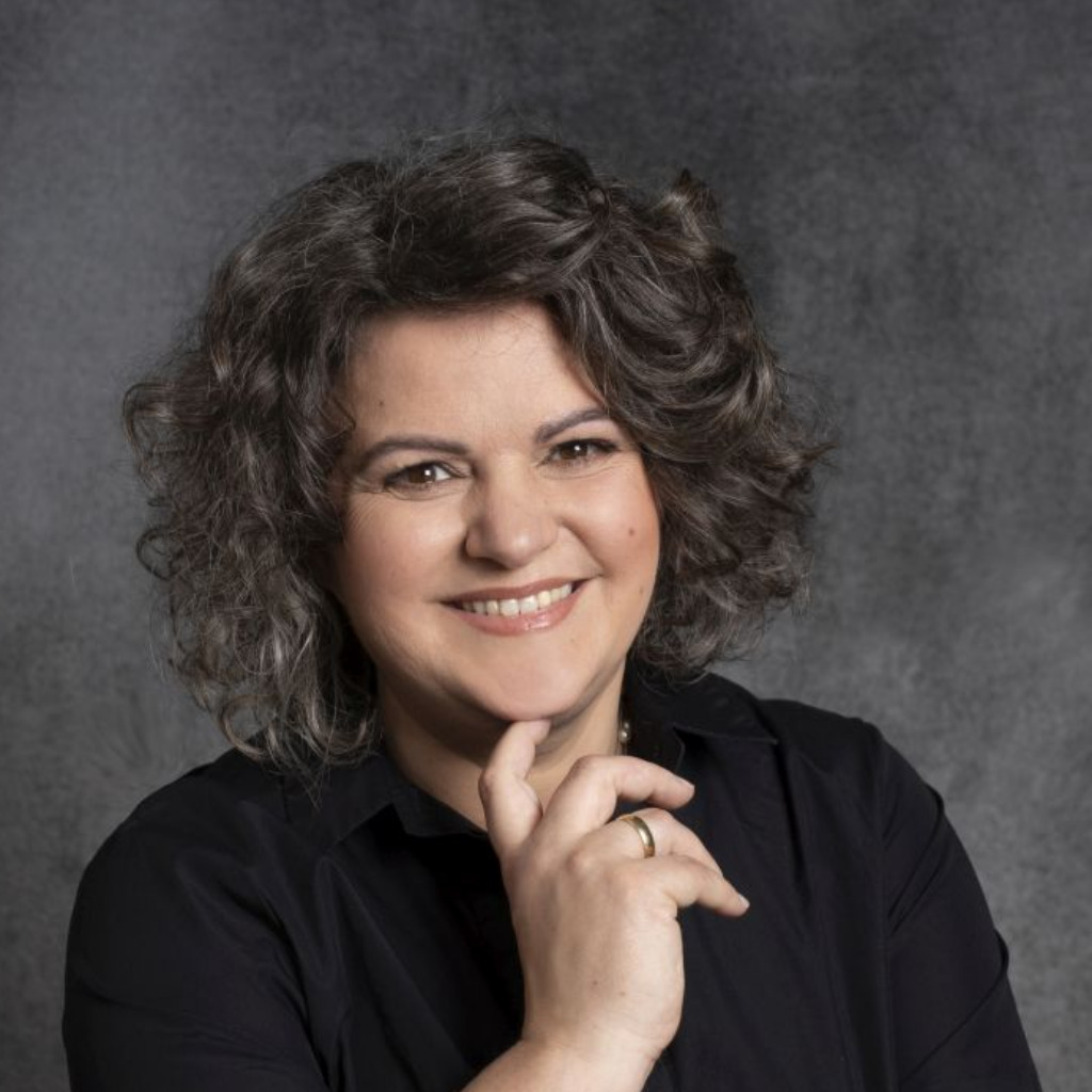 Alexandra Bauer's Instagram, Twitter & Facebook on IDCrawl