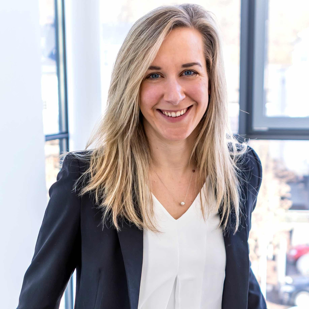 Julia Kroll - Kommissarische Leiterin Personalorganisation und Arbeitsrecht (Co-Leadership ...