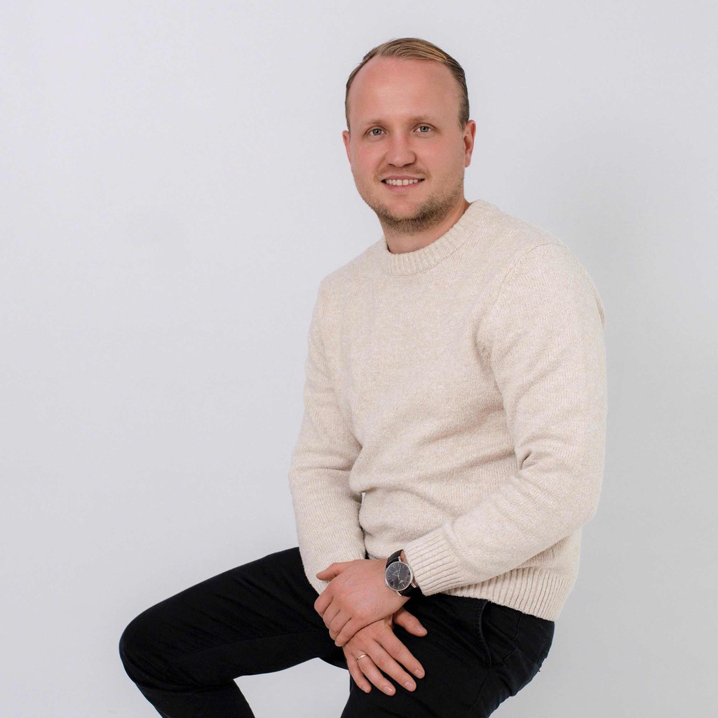 Alexander Fadeev - Prüfingenieur - TÜV NORD Mobilität GmbH & Co. KG | XING