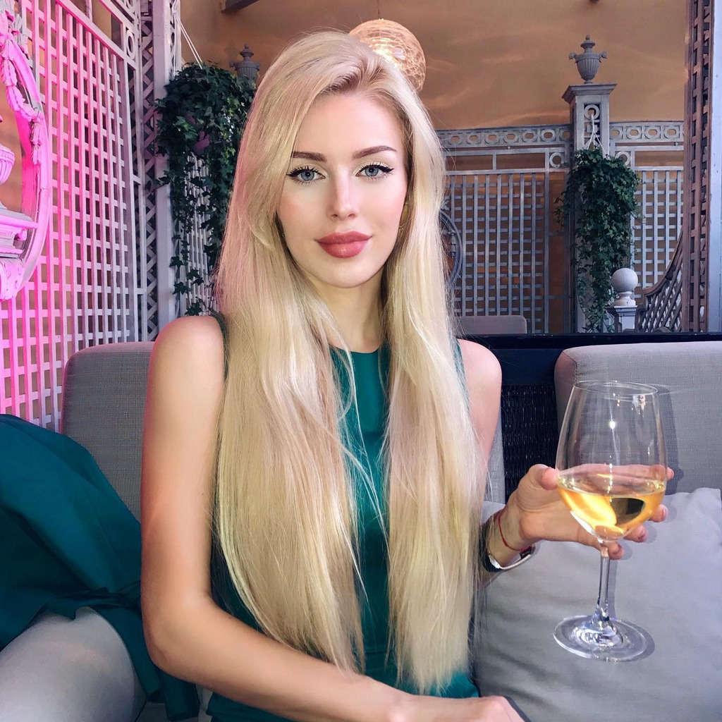 Milne Ivy - Gesellschafter eines Bekleidungsunternehmens - EILEEN ...