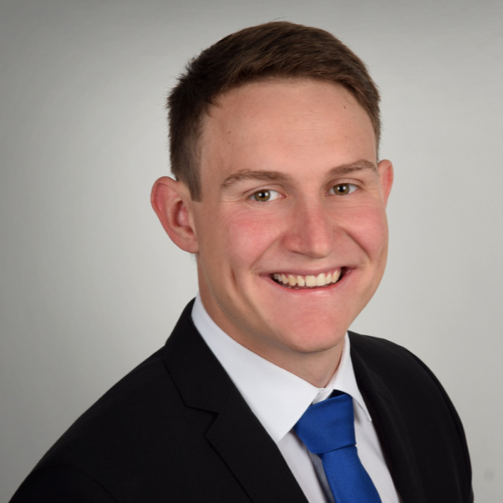 Felix Wolf - Referent in der Abteilung Aktuariat Komposit - Helvetia ...