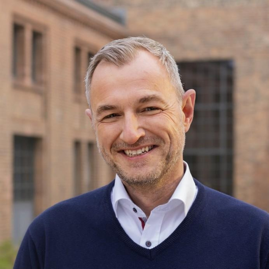 Friedrich Hartmann in der Personensuche von Das Telefonbuch