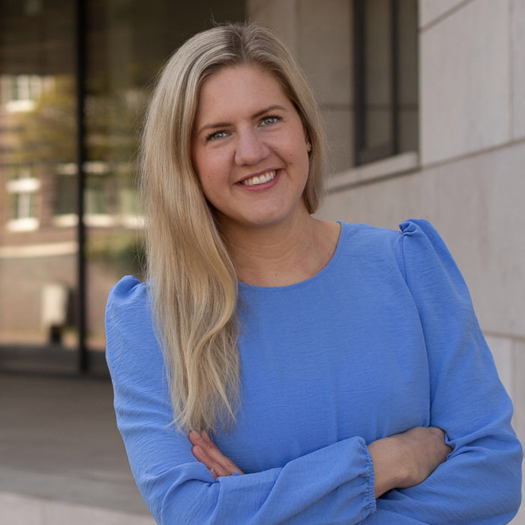 Sarah Greiner - Mediengestalter - Druck- und Werbehaus Garbsen | XING