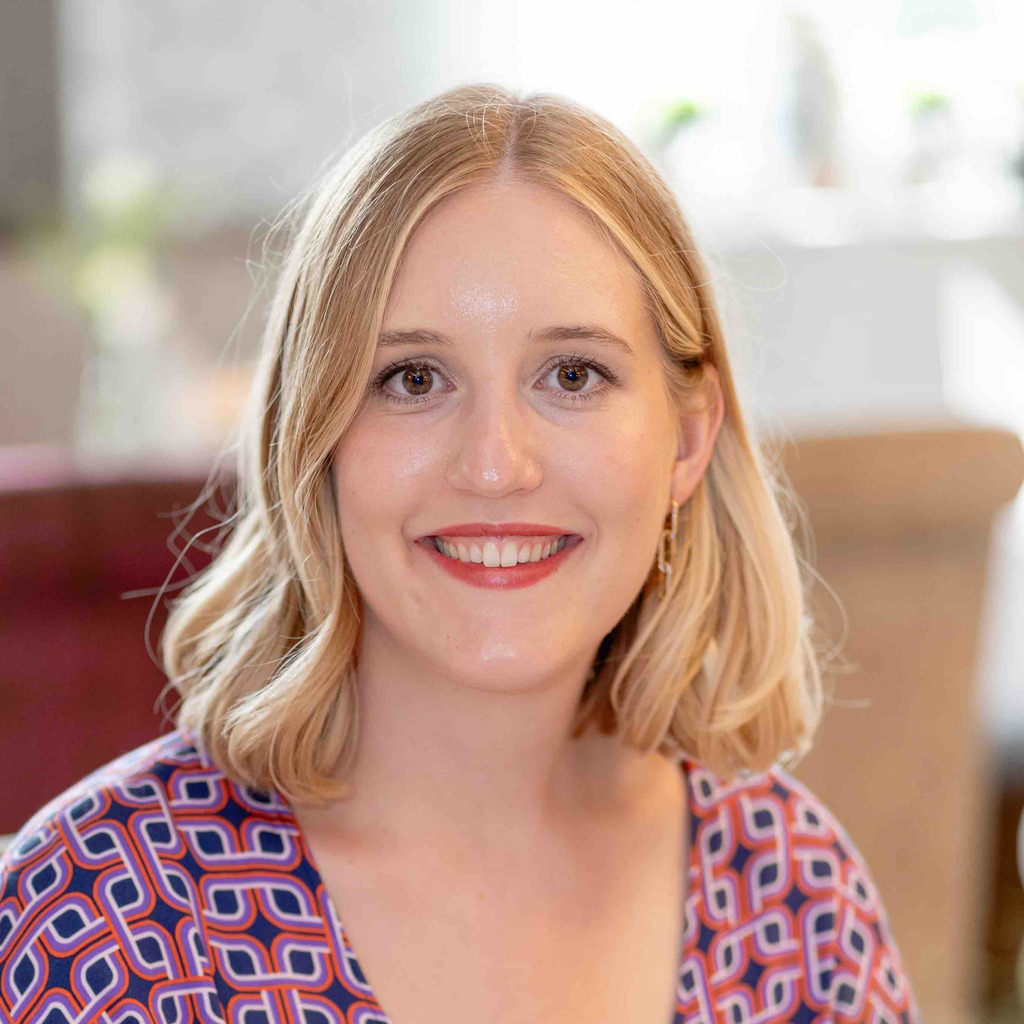 Anna Simmel - BWL - OTH Regensburg | XING