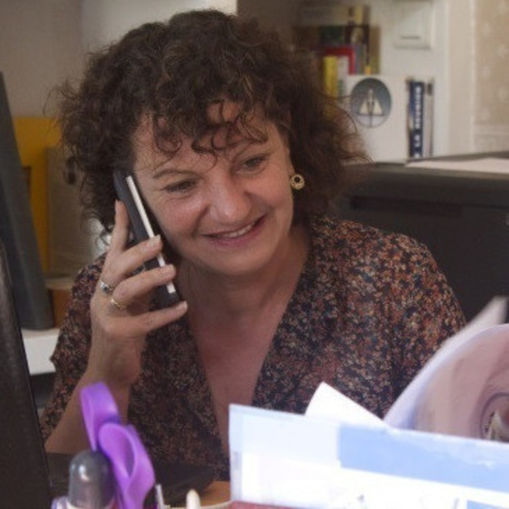 Laure Thomas - Assistante administrative - Easypaper | XING