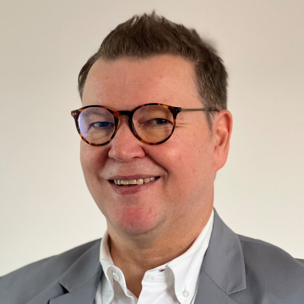 Jan-Christian Kempin - Category Manager Getränke, Snacks & Tabak ...