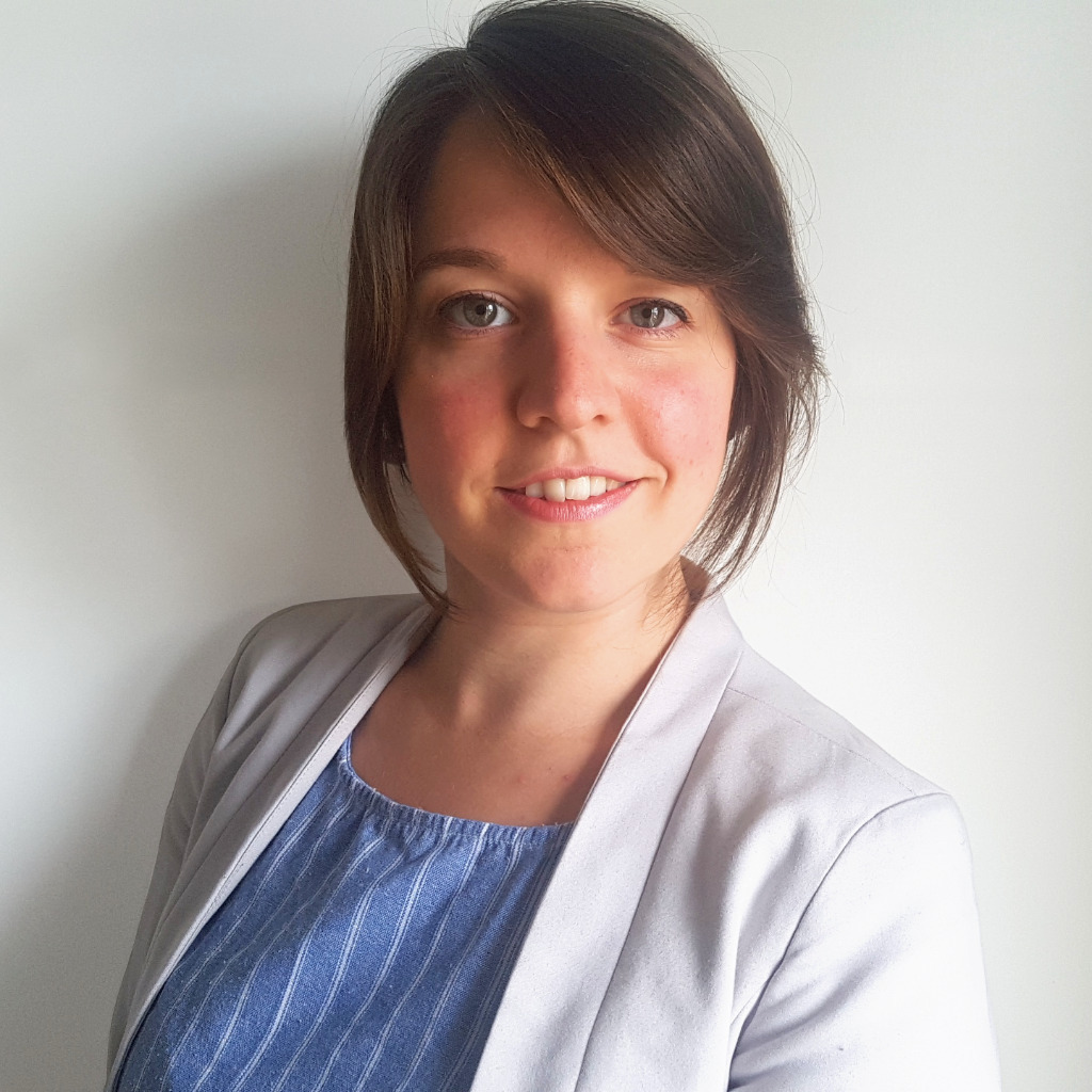 Sabrina Pfeffer - Produktmanagerin - Postbank - eine Niederlassung der ...