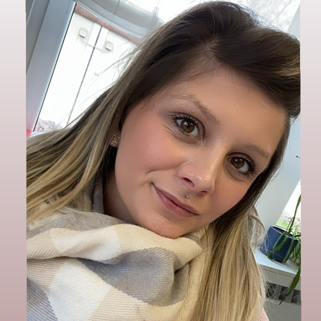 Jane Schmidtgen - Personalsachbearbeiterin - Teichmann Bau GmbH | XING