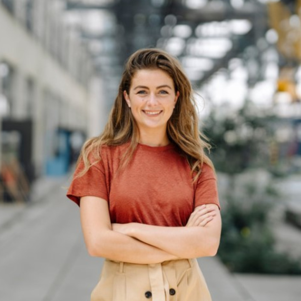 Stephanie Weber - Active Sourcing Specialist - the-business-supporter ...