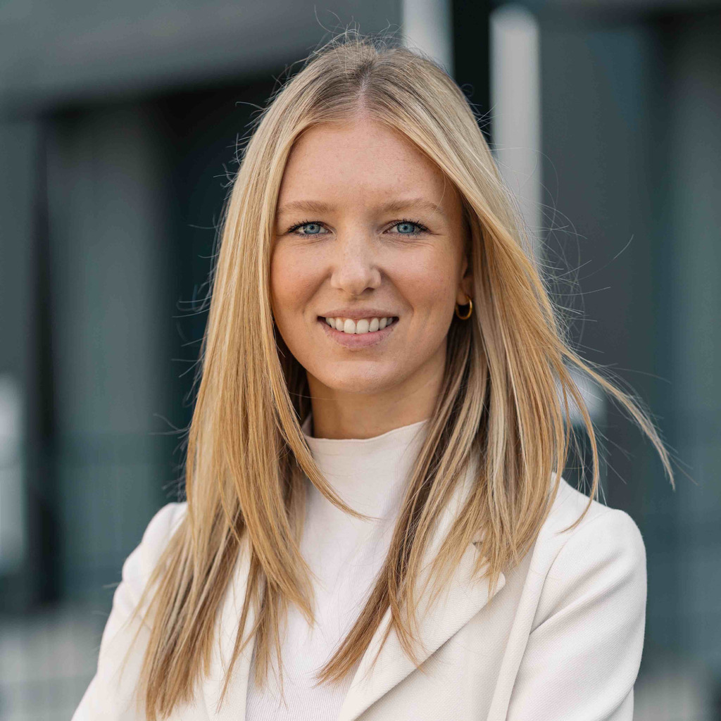 Anna Niggl - Fondsmanagement - LIP Invest GmbH | XING