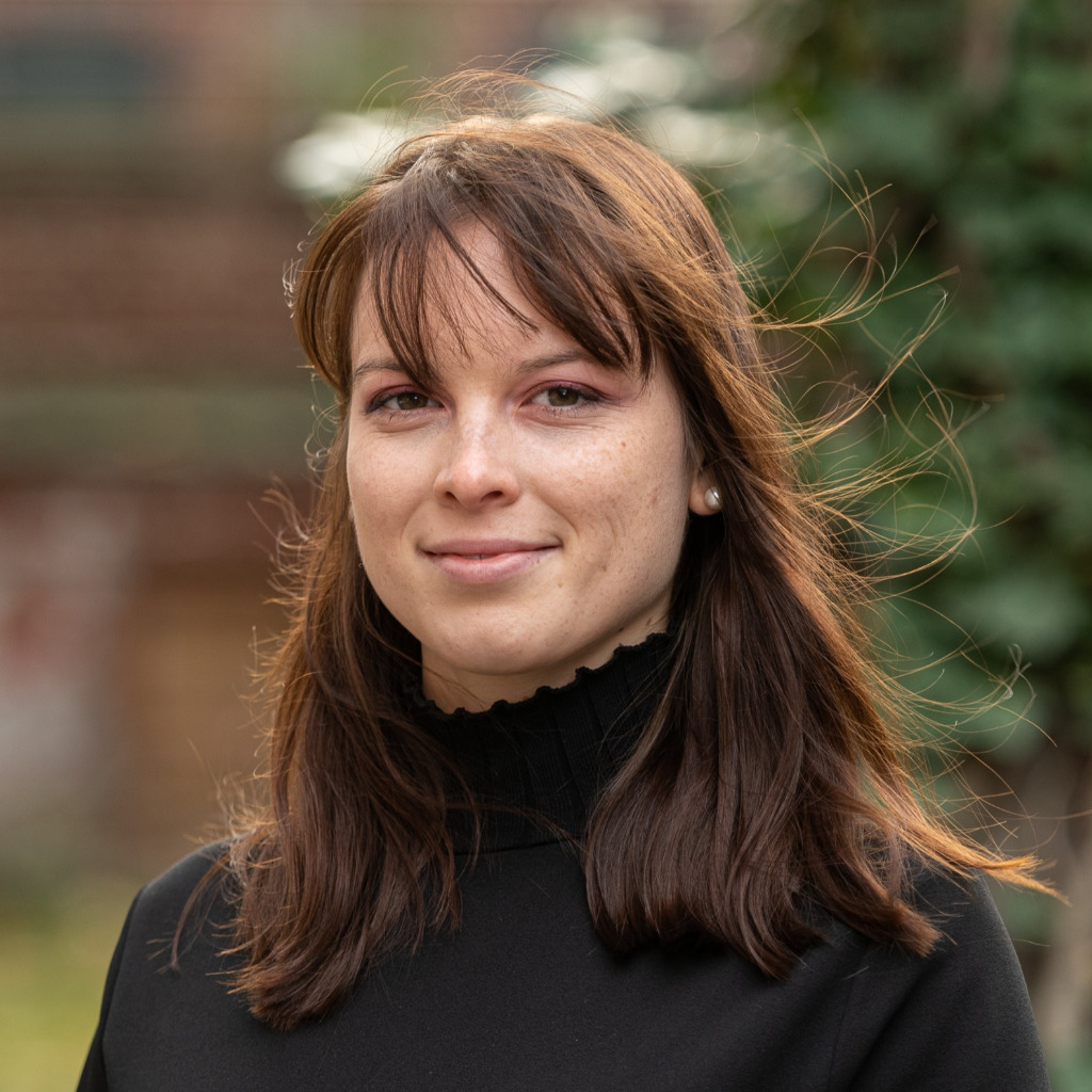 Sarah Hecht's Instagram, Twitter & Facebook on IDCrawl