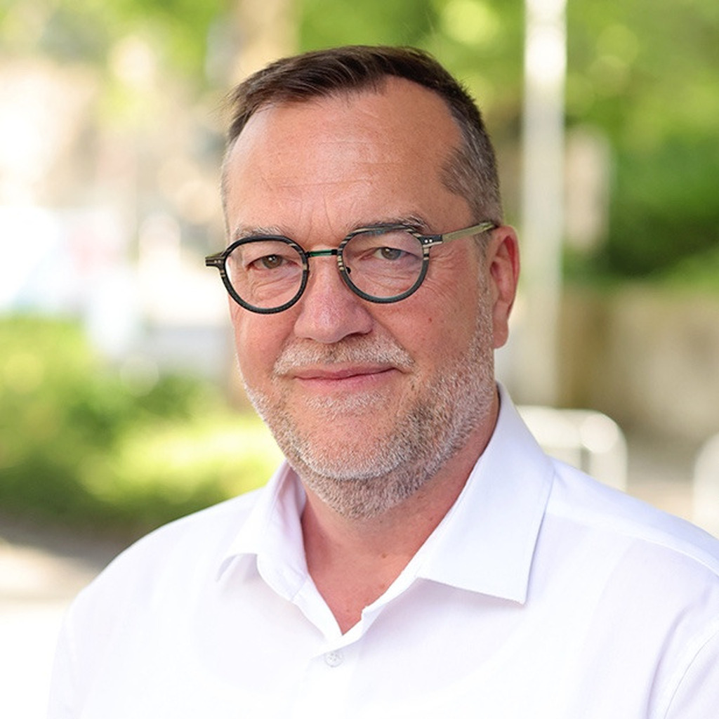 Mike Wortmann - Produktionsleiter - EMKA Beschlagsteile | XING