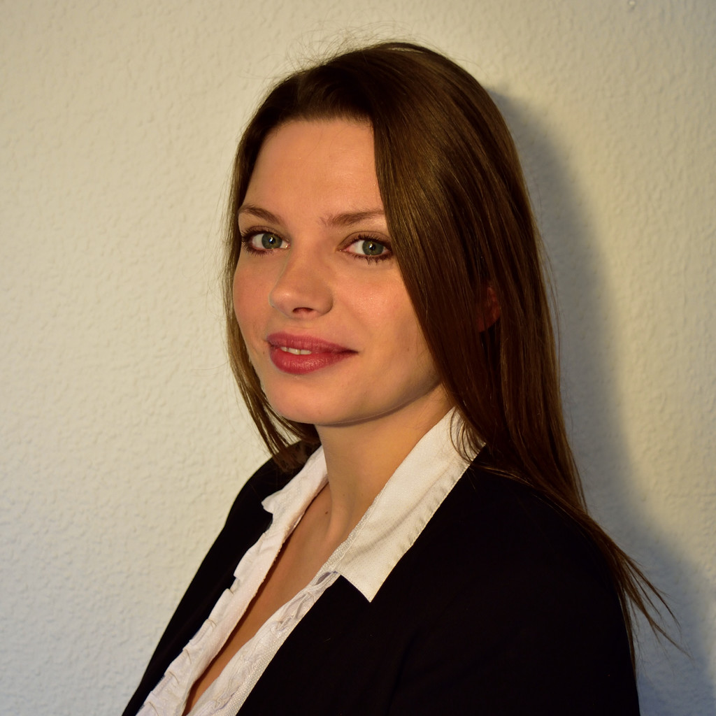 Caroline Eck - Industrie und Handel - IHK Rhein Neckar | XING