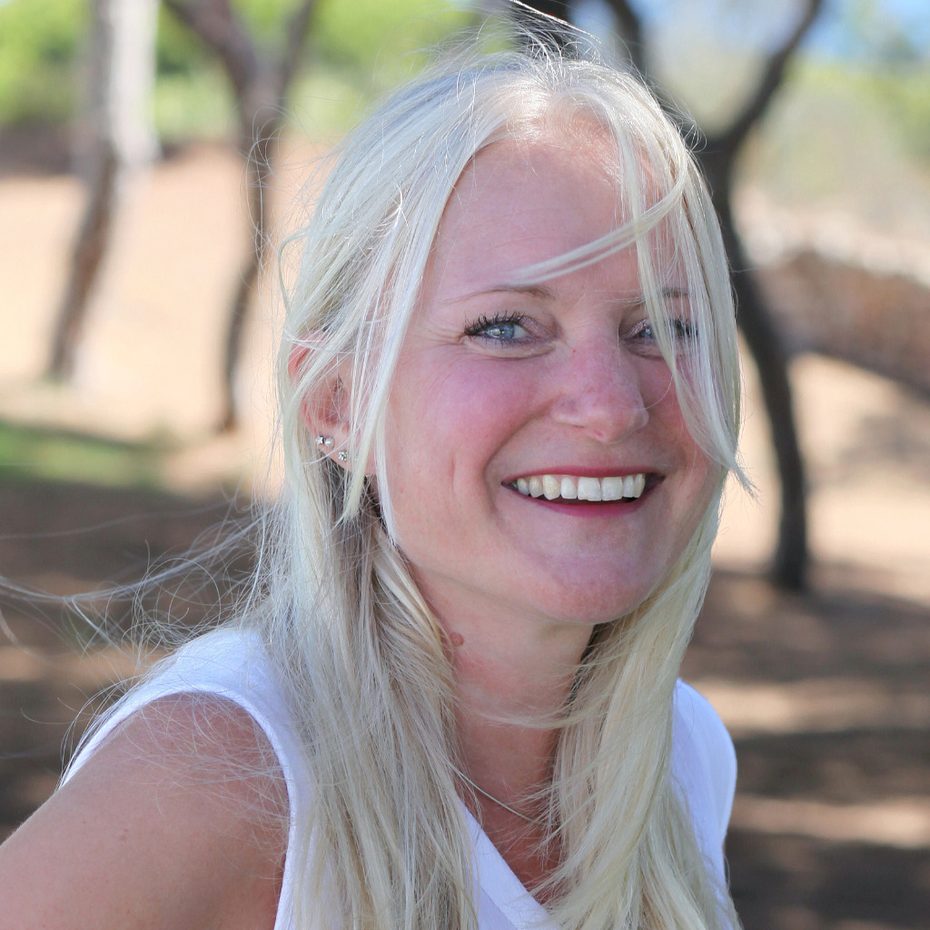 Katrin Weinschenk - Team Manager Procurement & Facilities Management ...