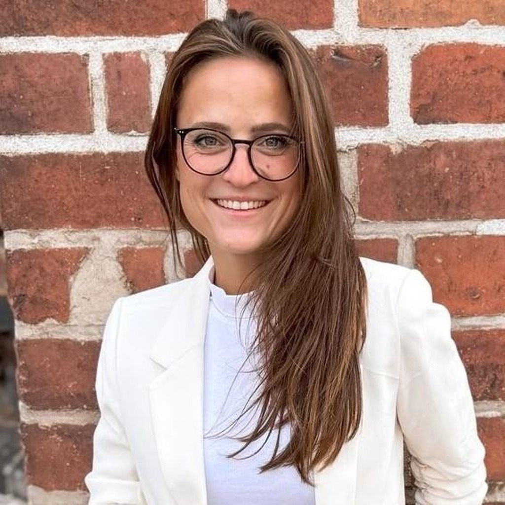 Maria Nowak - Sachbearbeiterin Energiewirtschaft - Energie- und ...