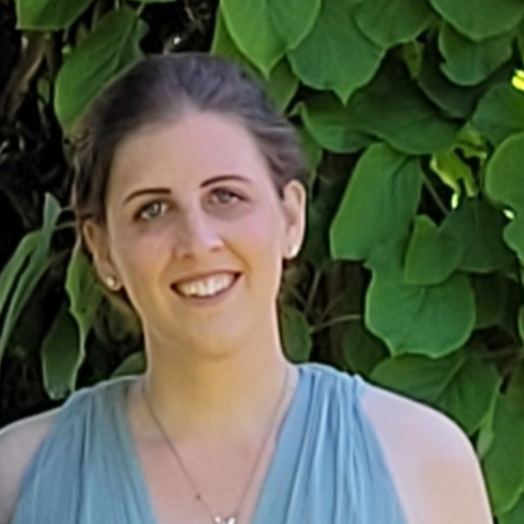 Jennifer Mayer - Sachbearbeiterin Lagerlogistik - National Transport ...