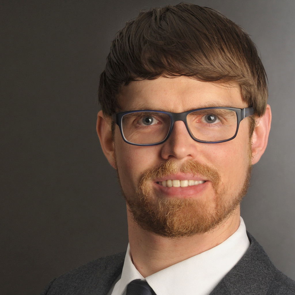 Dr. Thomas Hennes - Data Management Technical Specialist - CROMSOURCE ...