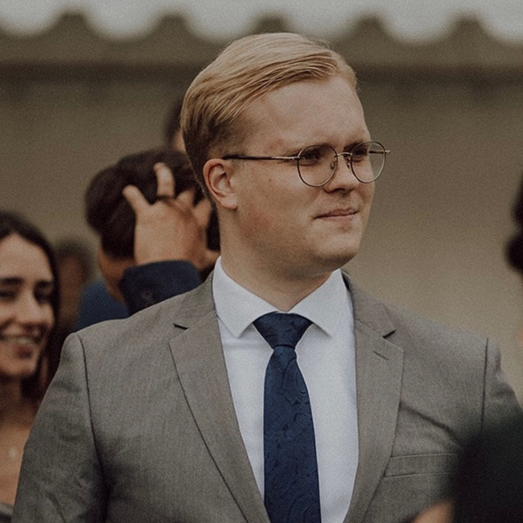 Henry Ponty - Fachspezialist Kommunikation - Die Sparkasse Bremen AG | XING