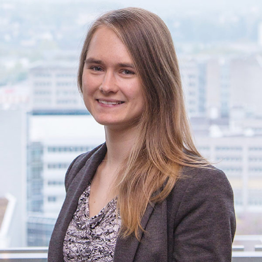 Anne Exner - st. Abteilungsleiterin Application Management - Debeka | XING