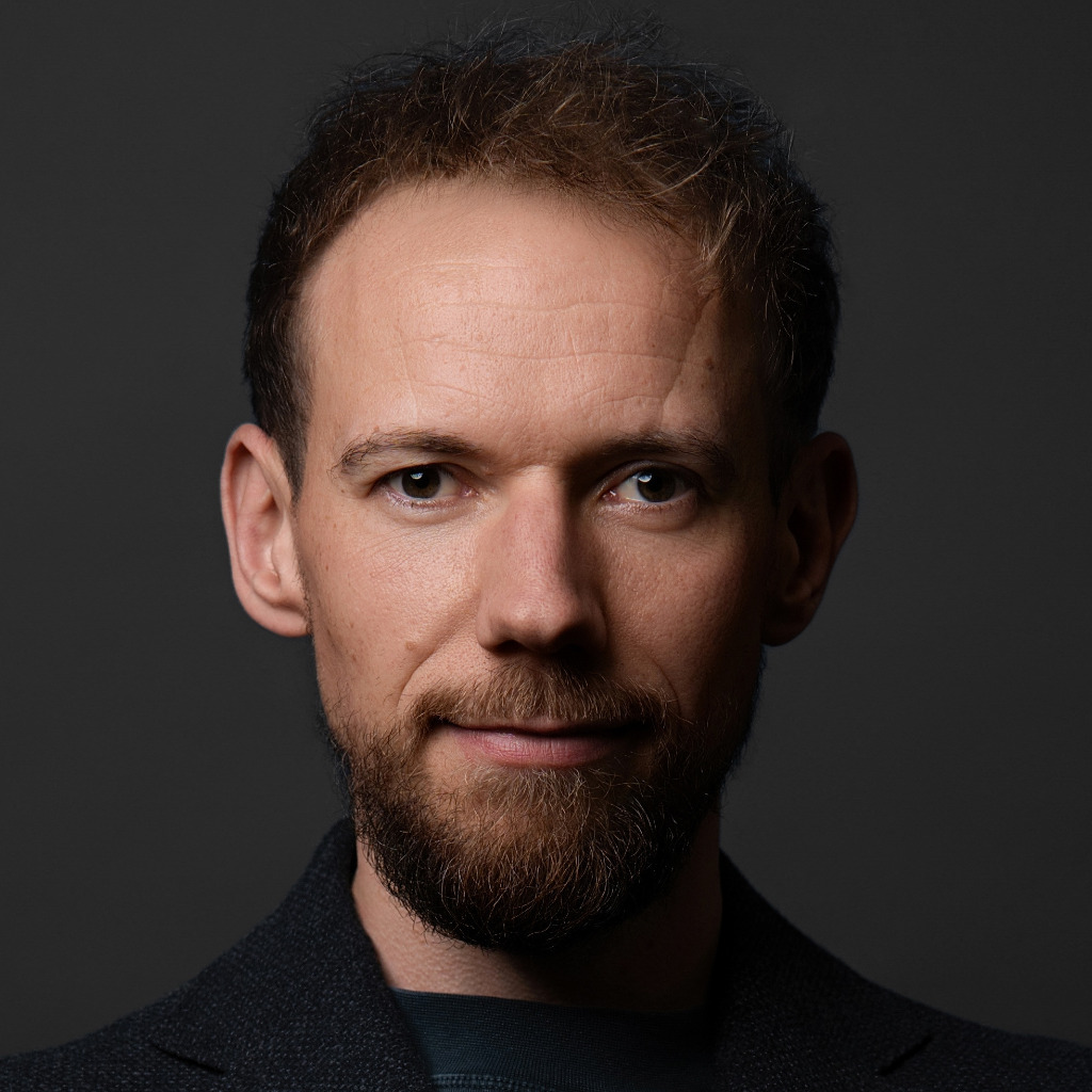 Jonas Schnabel (he/him) - Executive Management Consultant - deepchange Holding | XING
