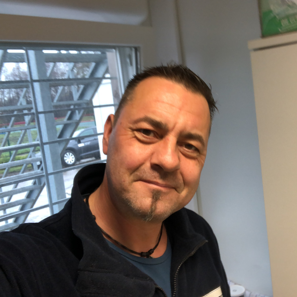 Mario Heßling - Polier Hochbau - HOCHTIEF | XING