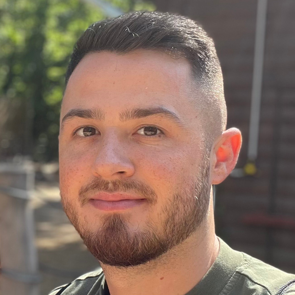 Martin Bán - Webdesigner - Fikesz-Plusz Kft. | XING