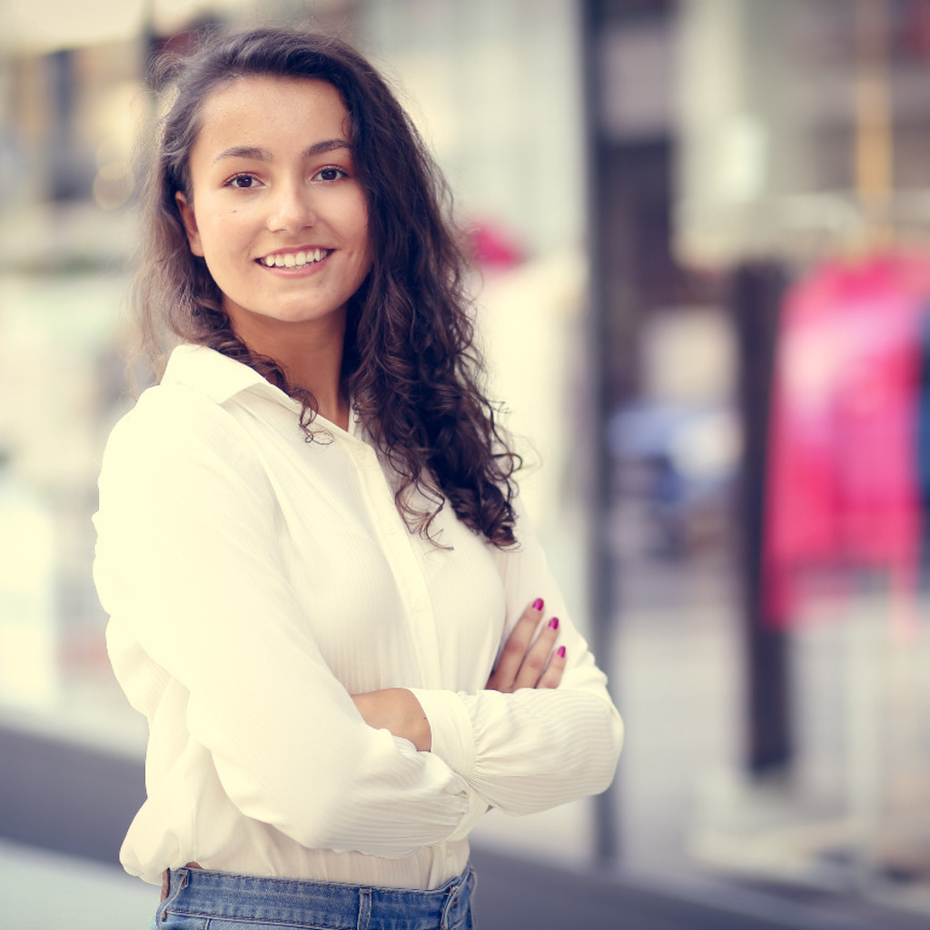 Julia Kudalska: Ausbildung und Berufserfahrung | XING Julia Kudalska: Ausbildung und Berufserfahrung | XING