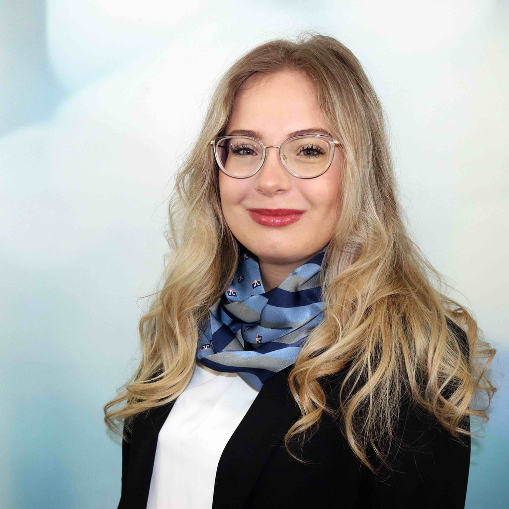 Anna-Lena Erler - Bankkauffrau - VR Bank Mittelsachsen eG | XING