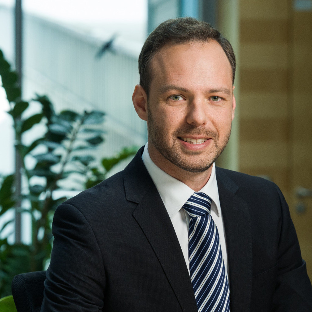 Michael Öfner - Chief Executive Officer (CEO) - AXILS GmbH - Academy of ...