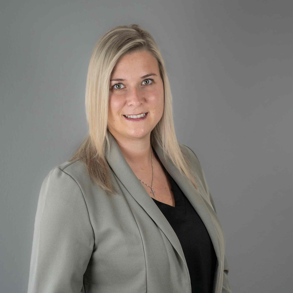 Corinna Emberger - Einkäuferin - ELOTEC Fischer Elektronik GmbH | XING