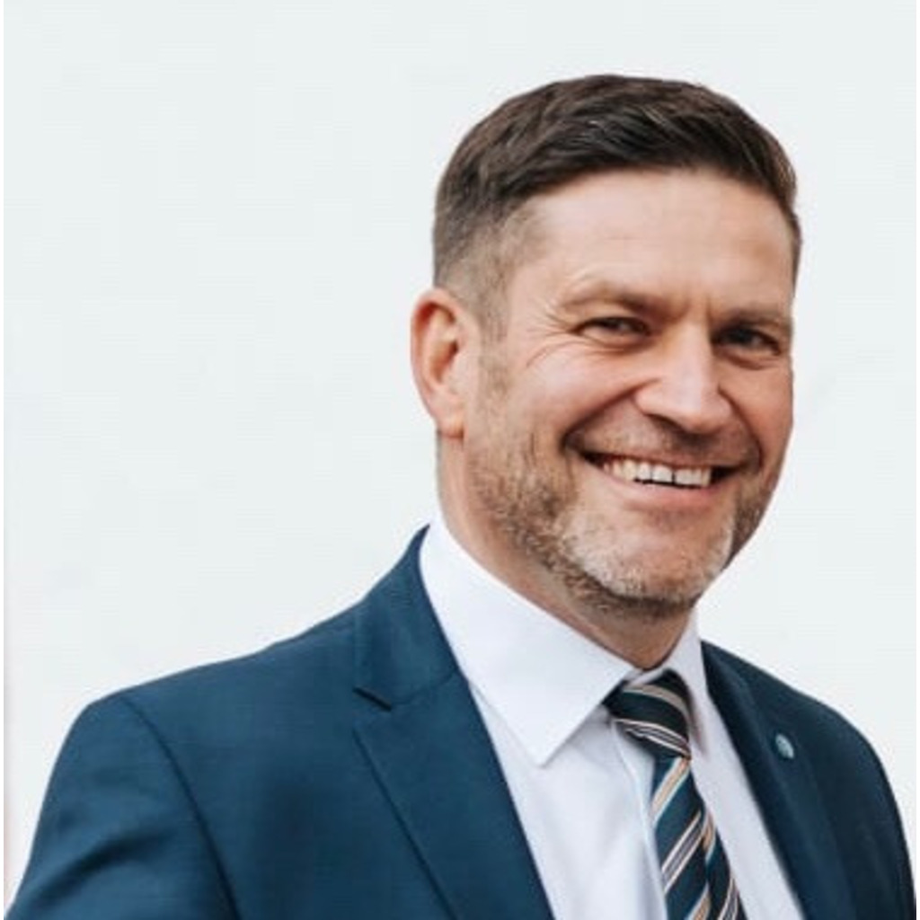 Christian Loos - Gebietsverkaufsleiter Ost - Bucher Municipal GmbH | XING