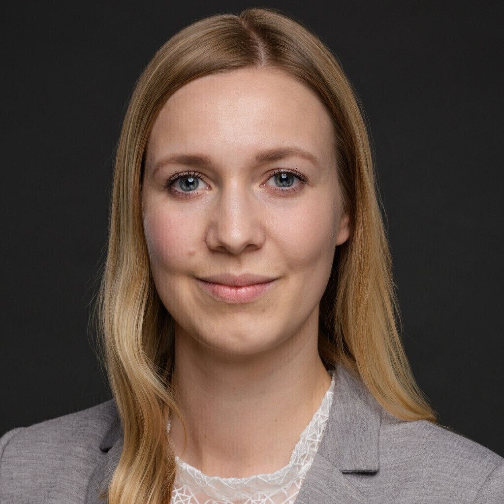 Hannah Lukas - Entwicklungsingenieur technical Compliance - Daimler AG ...
