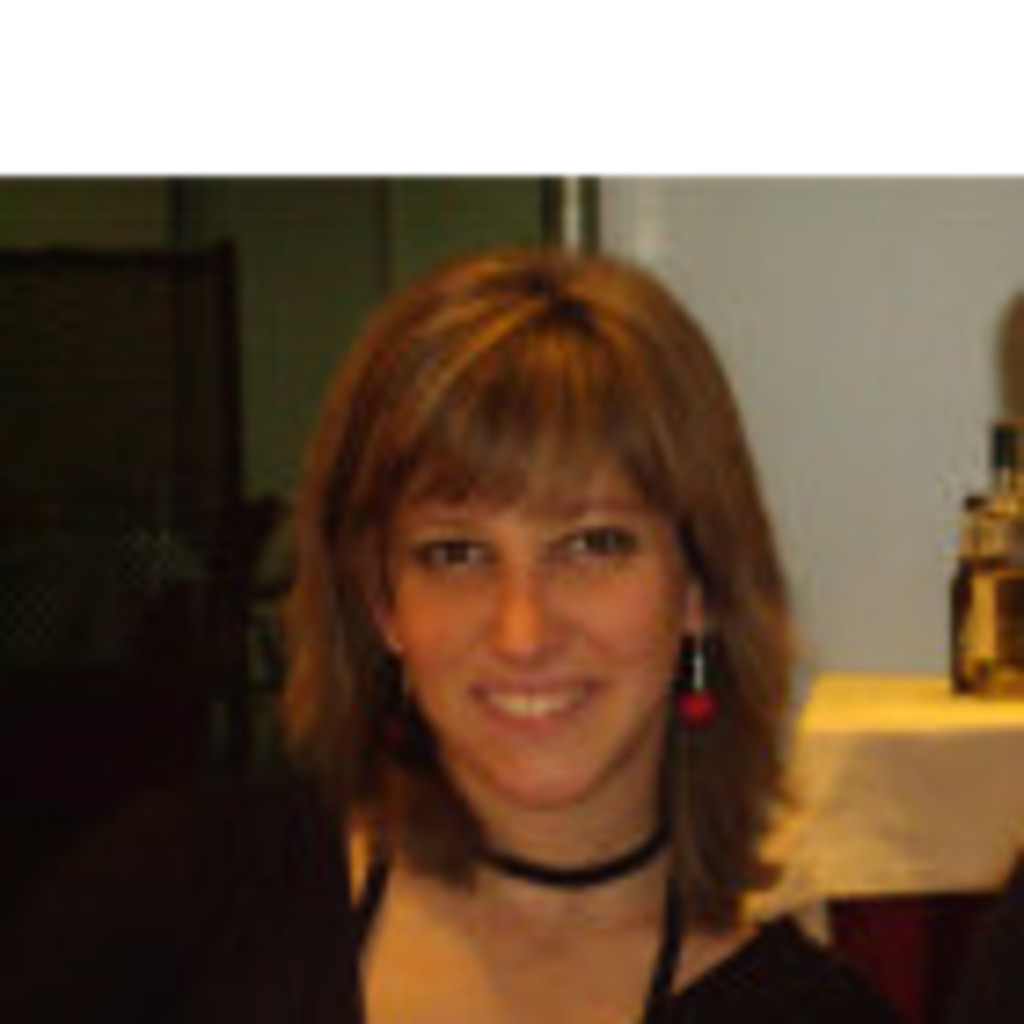 Yara López Pascual - Gestora de comunidades online - Network Solutions ...