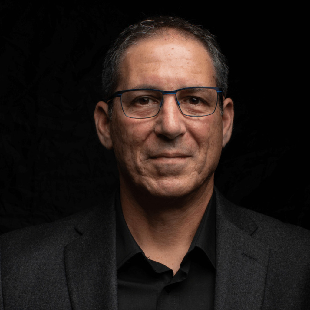 Daniel Wishnia - Chief Digital Transformation Officer - AROUNDTOWN SA ...