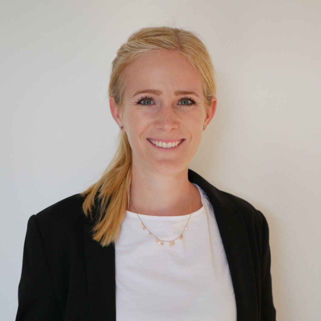 Julia Wrobel - Display Marketing Manager E-Commerce - C&A Mode GmbH ...