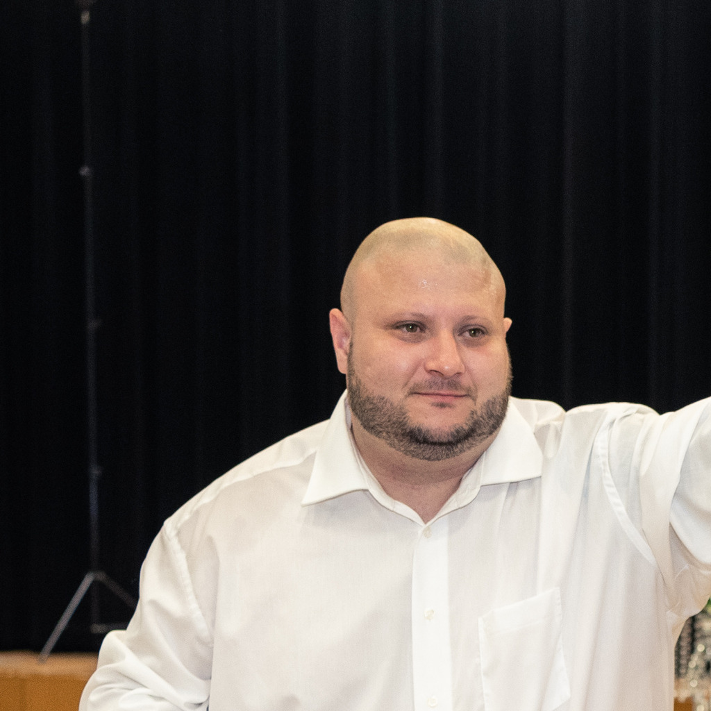 popa ionut - Staplerfahrer - Rhenus Logistics Automotive | XING