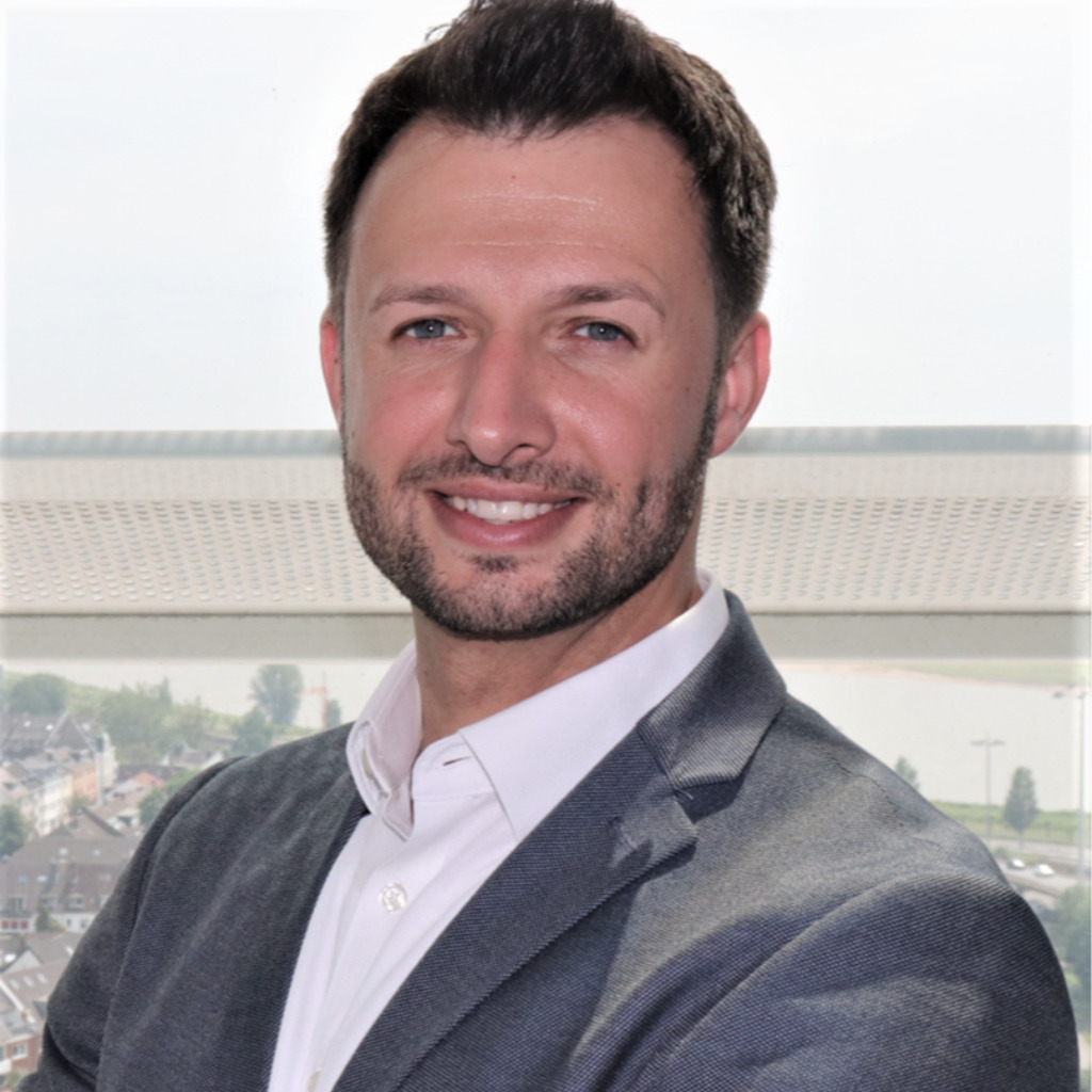 Daniel Böttcher - Vice President Access Network & Service Engineering ...