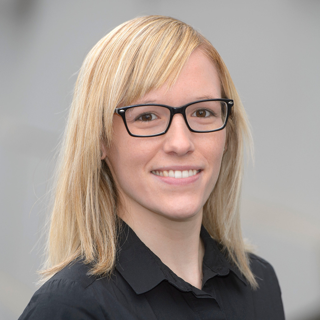 Sarah Bach's Instagram, Twitter & Facebook on IDCrawl