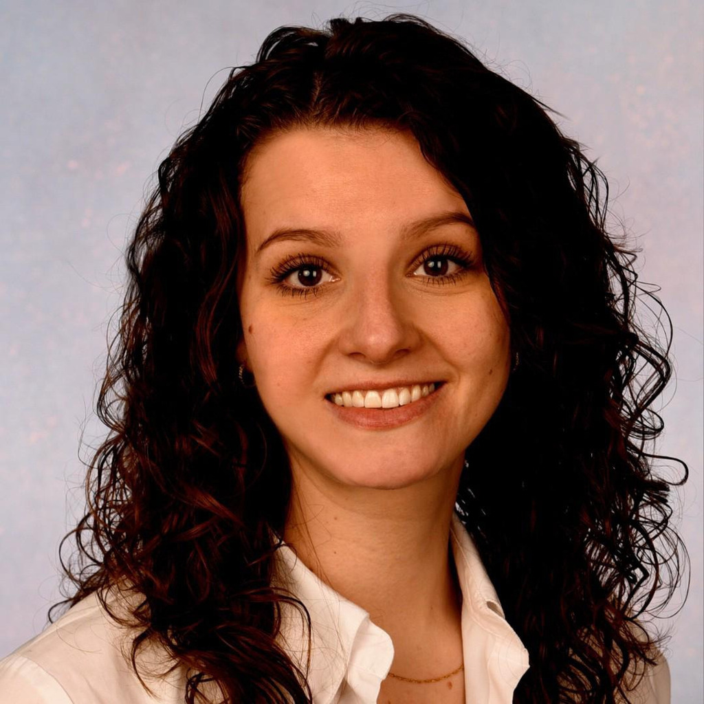 Alisa Schmid - Fertigungssteuerung / Programmplanung - BMW Group | XING