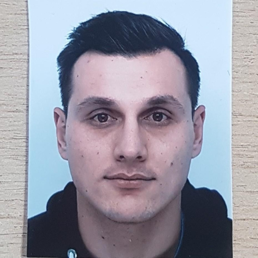 Atanas Atanasov - LKW-Fahrer,Packung,Gabelstaplerfahrer - Mondo ...