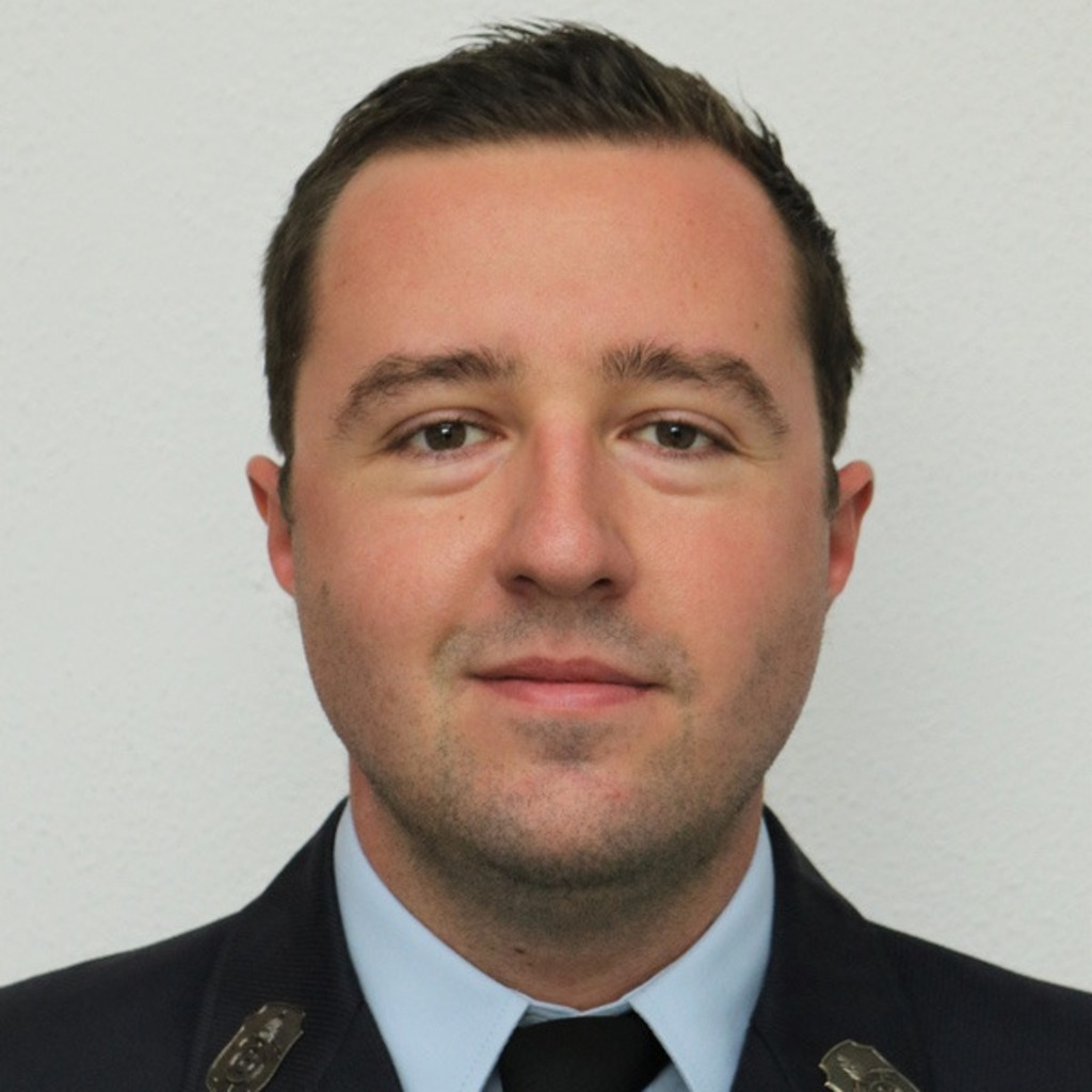 Laura Peschke's Instagram, Twitter & Facebook on IDCrawl