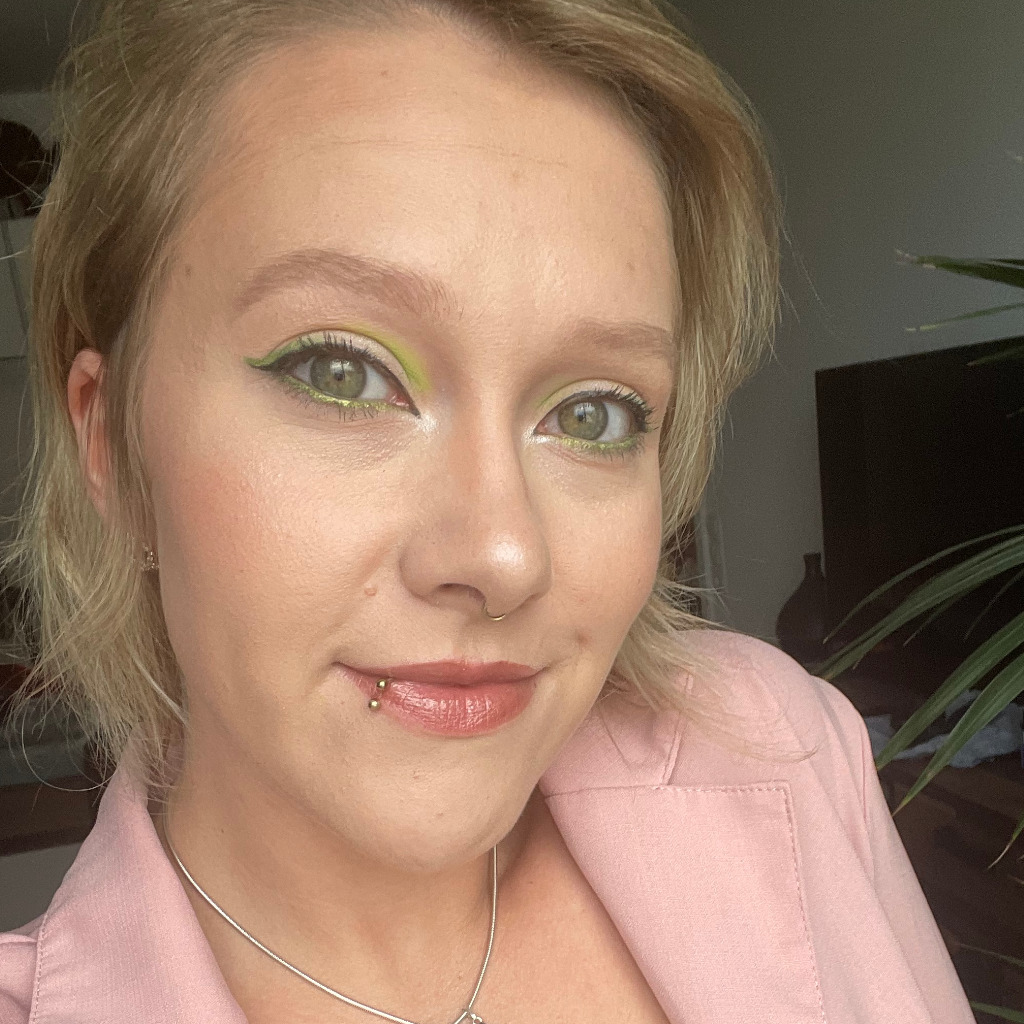 Michelle Brinkmann - Zahntechniker - Labor | XING