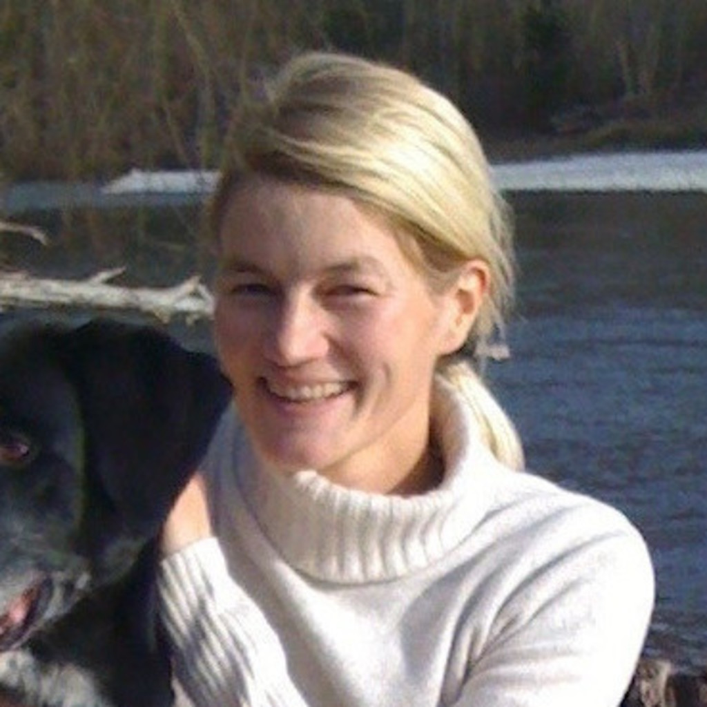 Julia Mack's Instagram, Twitter & Facebook on IDCrawl