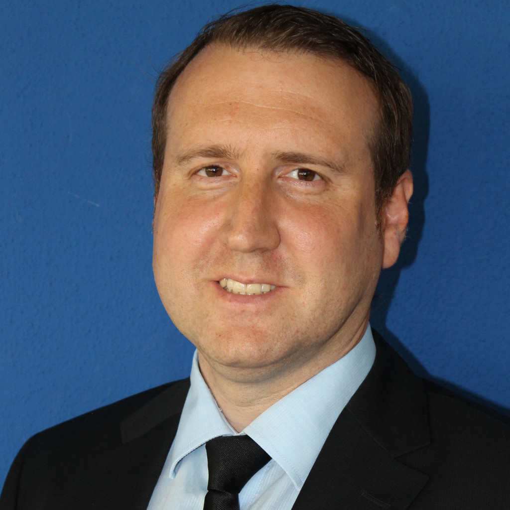 Michael Macchia - Verkaufsberater PKW & Nutzfahrzeuge - Ernst & König ...