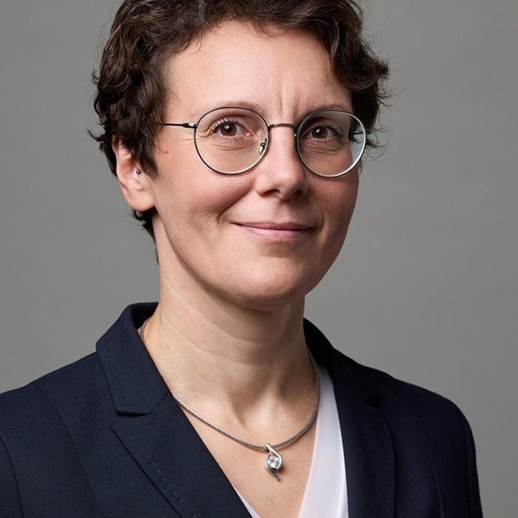 Dr. Julia Schneider - Scrum Master - OGL Digital Service GmbH | XING